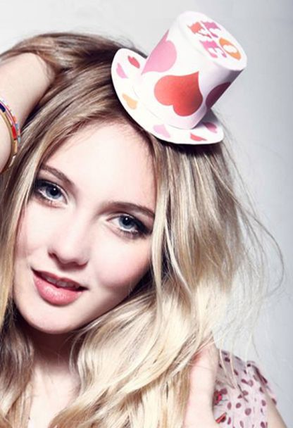 Make a St Valentines Day hat .Get crafty • Happythought