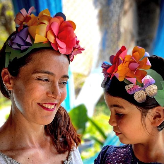 Paper flower crown craft kit. Easy to make DIY party out fit • Happythought